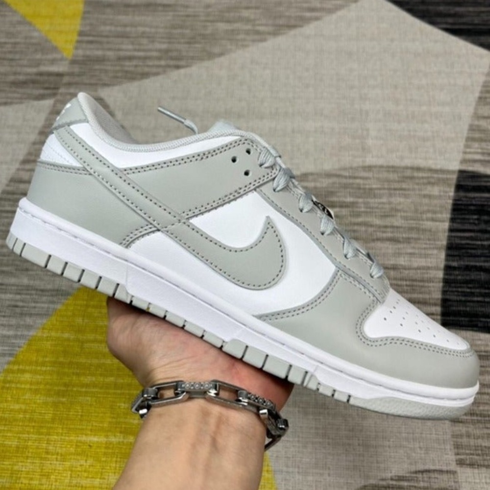 Nike Women Dunk Low Grey Fog Sneakers - Gem